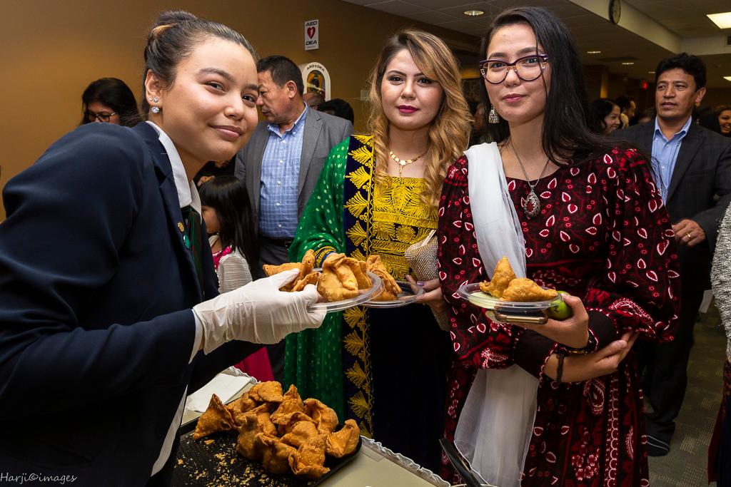 Photos of Prince Hussain and Princess Fareen and Joyful Expressions ...