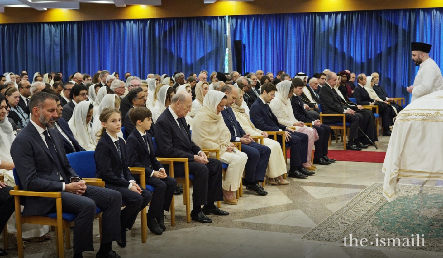 Remembering Mawlana Shah Karim: A Heartfelt Tribute Simerg – Insights ...